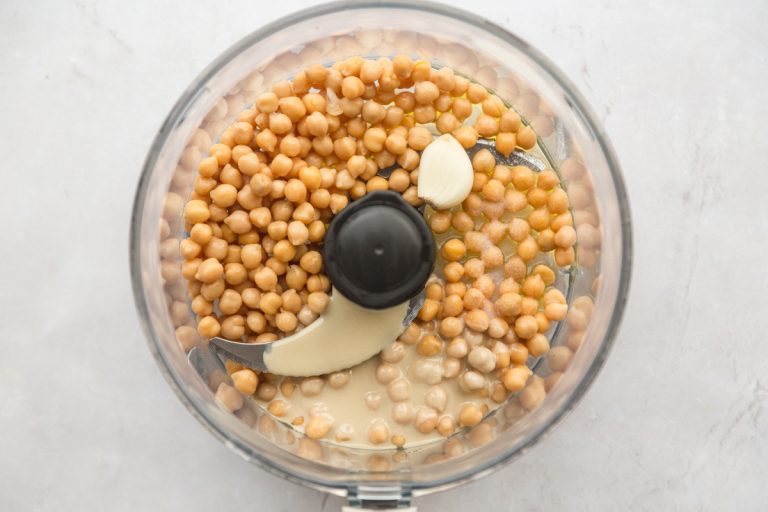 Authentic Lebanese Hummus Recipe