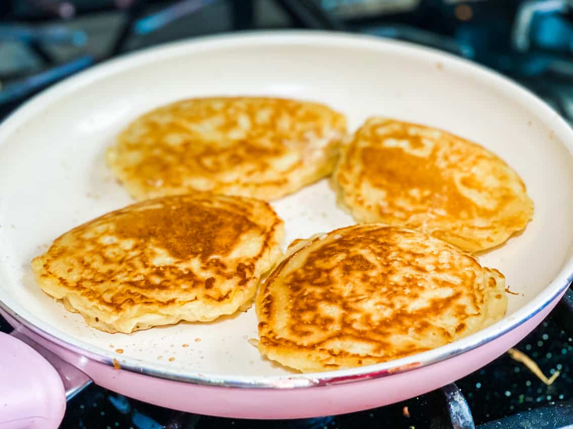 Racuchy z Jablkami: Polish Apple Pancakes